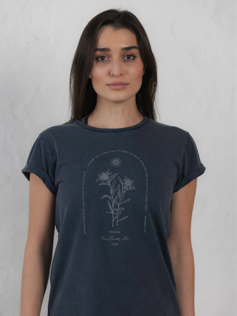 Washed Blue Edelweiss Tee » Rebond Adventures